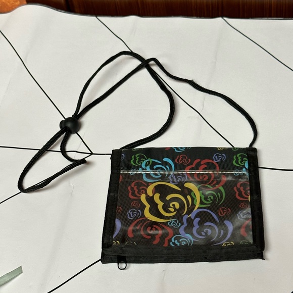 Home Interiors | Bags | Home Interiors And Gifts Signature Logo Bifold ...